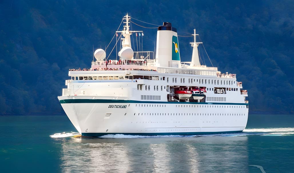 MS Deutschland ⚓ Luxuskreuzfahrten auf dem Traumschiff